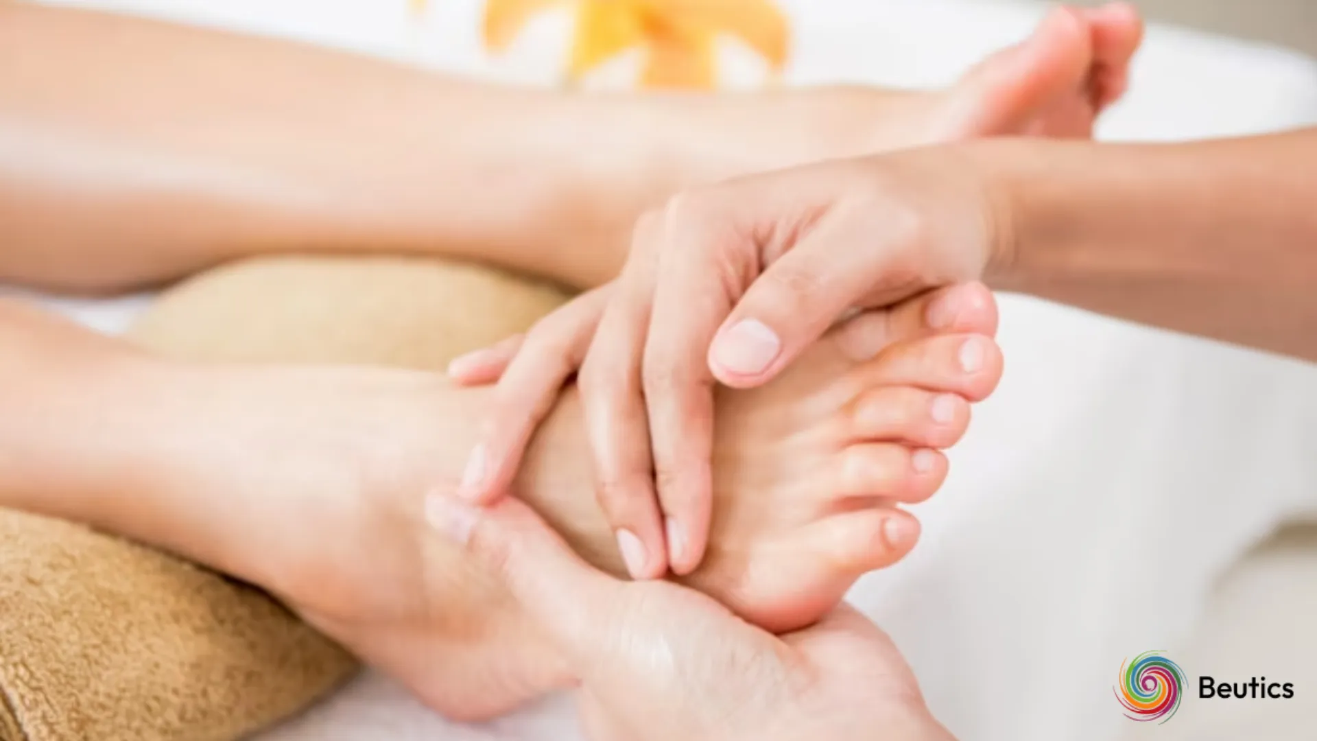 The Comprehensive Guide to Foot Massage Benefits, Types, and Techniques ...